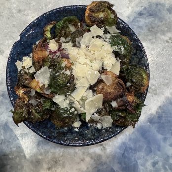 WEEZY’S - Updated November 2024 - 108 Photos & 44 Reviews - 200 Bennett ...