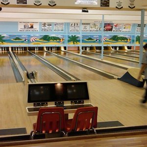 TOPPLER BOWL - 7640 Fairmount Dr SE, Calgary, Alberta - Bowling - Phone ...