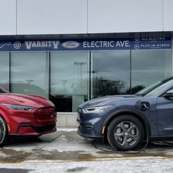 VARSITY FORD - 44 Photos & 177 Reviews - 3480 Jackson Rd, Ann Arbor ...