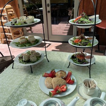 FLOWER FARM CAFE - Updated August 2024 - 288 Photos & 261 Reviews ...