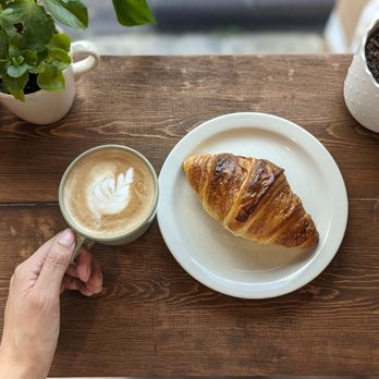 ANINA’S CAFE - Updated August 2024 - 14 Photos - 280 Joffre-Bélanger ...