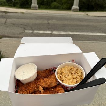 CHICK’N OUT - Updated June 2025 - 202 Photos & 91 Reviews - 37 ...