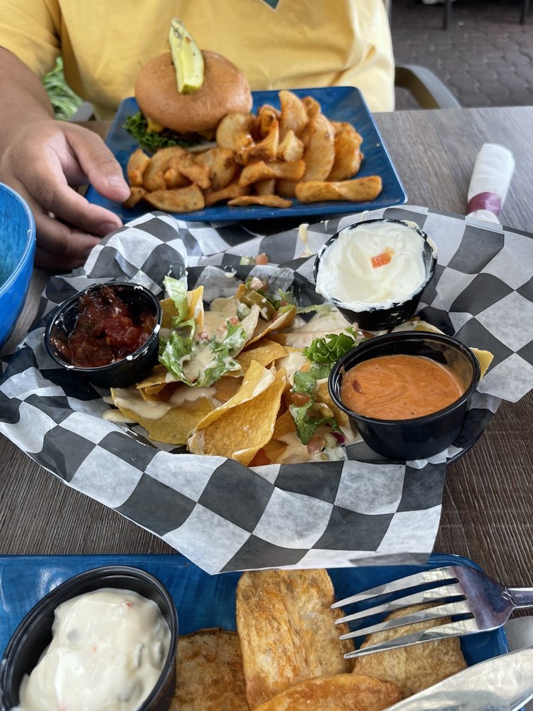 THE SQUARE WHALE BAR - Updated July 2025 - 19 Photos & 24 Reviews ...