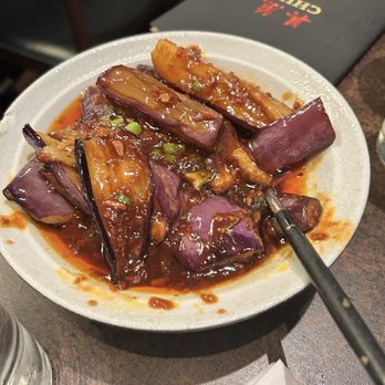 CHILI - Updated May 2024 - 2040 Photos & 805 Reviews - 13 E 37th St ...