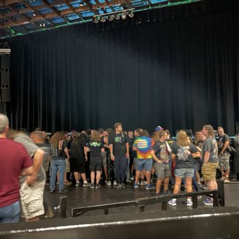 CENTER STAGE THEATRE - Updated December 2025 - 224 Photos & 133 Reviews ...