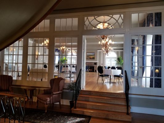 MIMSLYN INN - Updated October 2024 - 111 Photos & 139 Reviews - 401 W ...