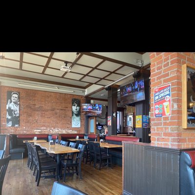 DARCY’S PUB DOWNTOWN - Updated December 2025 - 59 Photos & 100 Reviews ...