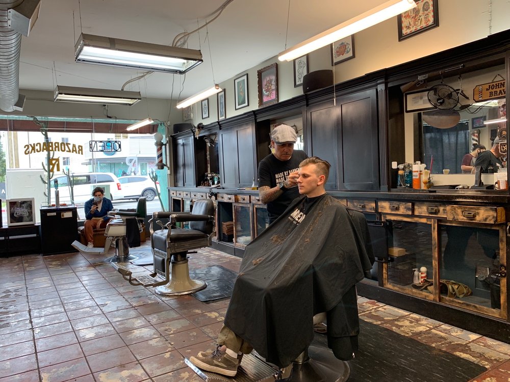 RAZORBACKS BARBER SHOP - 107 Photos & 434 Reviews - Barbers - 3400 E ...