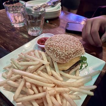 LEAF BAR & LOUNGE - Updated January 2025 - 1384 Photos & 564 Reviews ...