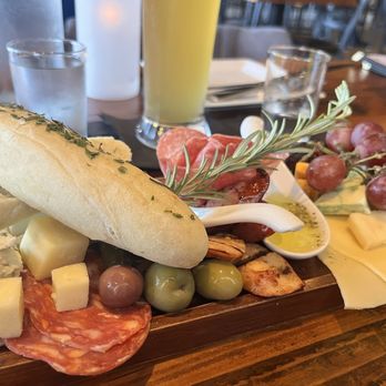 QUENCH TAPS AND TAPAS - Updated December 2025 - 237 Photos & 195 ...