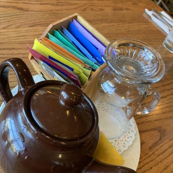 CHESTNUT COTTAGE RESTAURANT - Updated November 2024 - 483 Photos & 526 ...