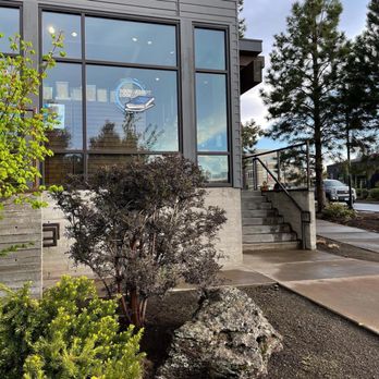 ROUNDABOUT BOOKS - Updated April 2025 - 51 Photos & 36 Reviews - 900 NW ...