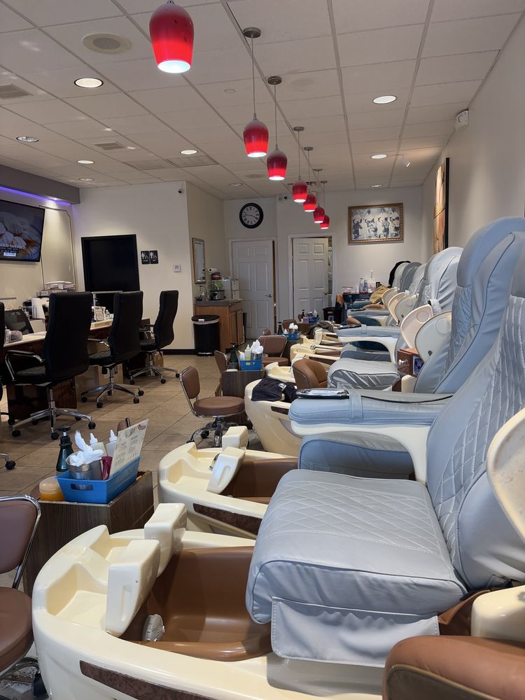 WORLD NAILS - Updated October 2025 - 10 Photos & 30 Reviews - 3956 ...