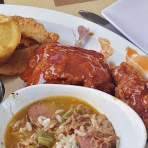 THE COZZY CORNER - 184 Photos & 301 Reviews - 111 N Walnut St, Appleton ...