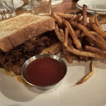 CROOKED EWE - Updated May 2025 - 645 Photos & 718 Reviews - 1047 ...