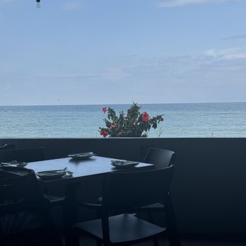 BARANGAS ON THE BEACH - Updated October 2025 - 162 Photos & 90 Reviews ...