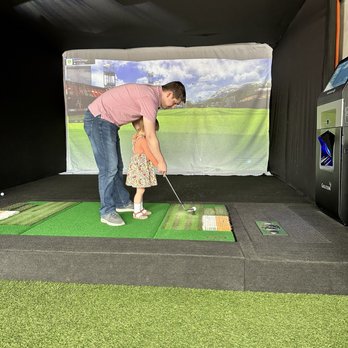 SCRATCH INDOOR GOLF - Updated December 2025 - 26 Photos & 10 Reviews ...
