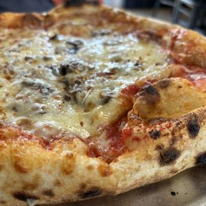 VAL’S FAMOUS PIZZA & GRINDERS - Updated October 2024 - 30 Photos & 74 ...