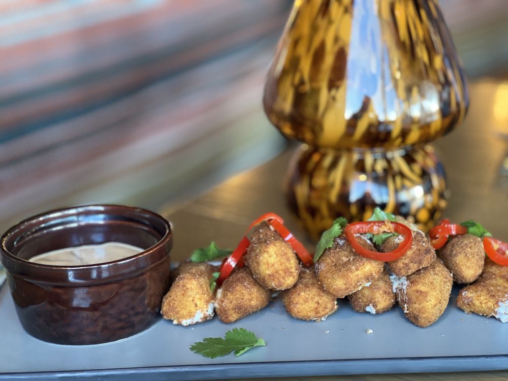 EITHER-OR - Updated January 2026 - 139 Photos & 89 Reviews - 6222 Grand Ave, Des Moines, Iowa ...