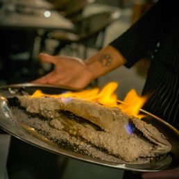 DOS BESOS - Updated December 2025 - 897 Photos & 381 Reviews - 99 Union ...