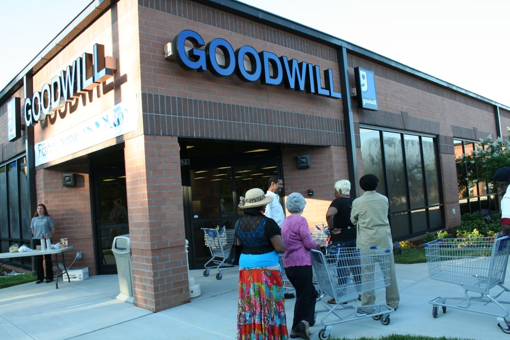 GOODWILL STORE AND DONATION CENTER - Updated August 2025 - 11 Photos ...