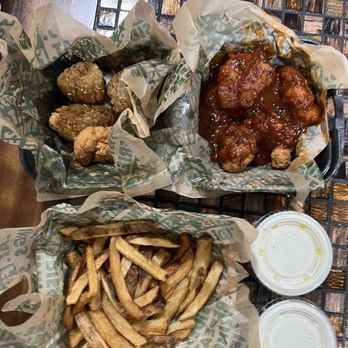 WINGSTOP - Updated May 2025 - 70 Photos & 82 Reviews - 12229 Jefferson ...
