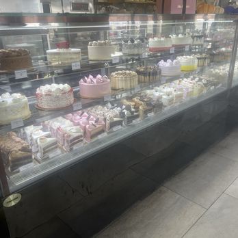 MR BAKER BAKERY & CAFE - Updated April 2025 - 970 Photos & 727 Reviews ...