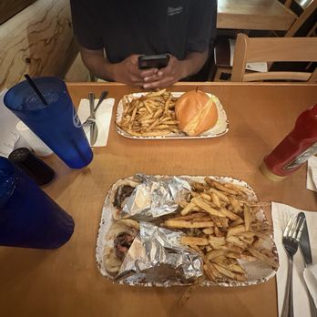 KOOKY CANUCK - Updated July 2025 - 739 Photos & 818 Reviews - 87 S 2nd ...