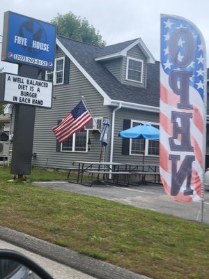 FRYE HOUSE - Updated November 2025 - 19 Photos & 39 Reviews - 557 Maine ...