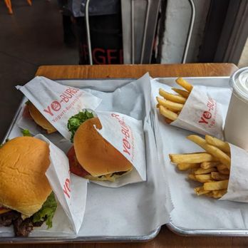 YO-BURGER - Updated January 2025 - 262 Photos & 311 Reviews - 3726 ...