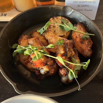 REVOLUTION TAPROOM & GRILL - 214 Photos & 309 Reviews - 61 N Main St ...