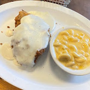 PTS FAMILY RESTAURANT - 44 Photos & 74 Reviews - 501 S Broadway St, Oak ...