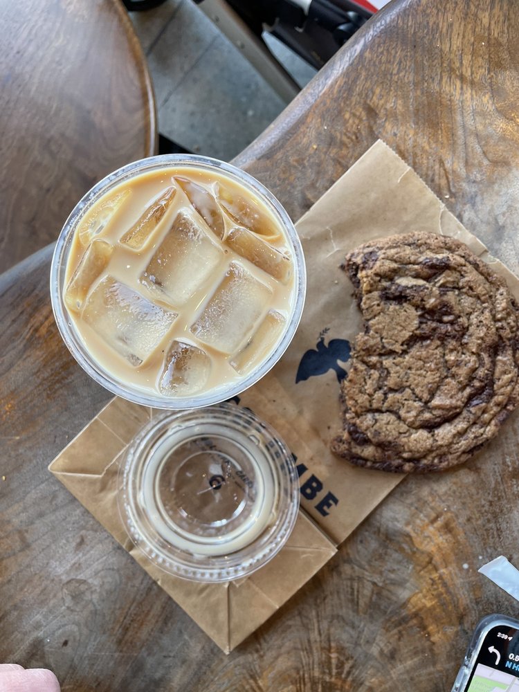 LA COLOMBE COFFEE ROASTER - 227 Photos & 186 Reviews - 3900 Sunset Blvd ...