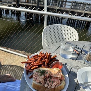 THE SAILHOUSE - Updated March 2025 - 132 Photos & 85 Reviews - 238 Green St, Tarrytown, New York ...