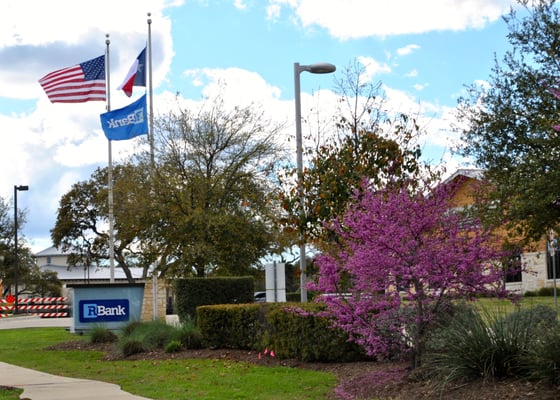 R BANK - Updated September 2025 - 33 Photos & 18 Reviews - 3600 E Palm ...