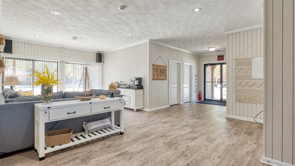 GREEN TREE APARTMENTS - Updated December 2025 - 34 Photos - 749 Green ...