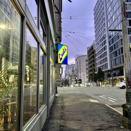 LUDI’S RESTAURANT & LOUNGE - Updated January 2026 - 1752 Photos & 705 ...