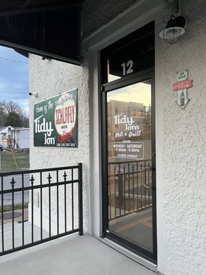 TIDY JON’S DELI & GRILL - Updated September 2024 - 12 Ferry St, Fenton ...