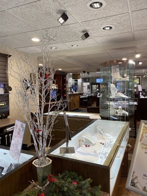 THE GEM LAB - Updated August 2025 - 32 Photos & 21 Reviews - 4098 W ...