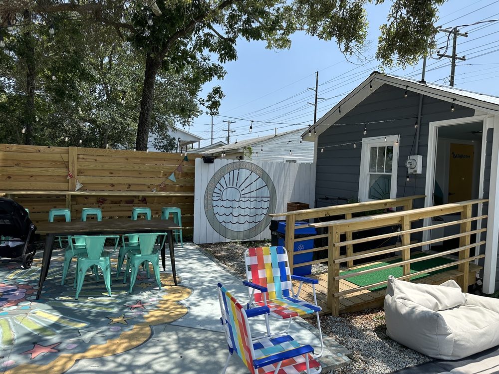 THE PERIWINKLE - Updated January 2026 - 110 Middle Ln, Beaufort, North ...