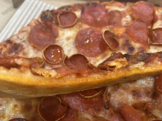 ROUND TABLE PIZZA - Updated December 2025 - 59 Photos & 61 Reviews ...