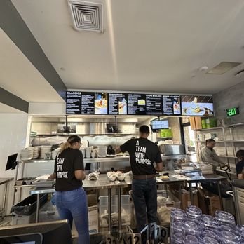 MEDDYS - Updated January 2026 - 325 Photos & 170 Real Reviews - 9404 N ...