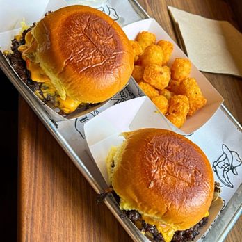 GOTHAM BURGER SOCIAL CLUB - Updated April 2025 - 375 Photos & 220 ...