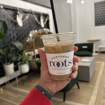 NORTHERN ROOTS COFFEEHOUSE - 121 Photos & 41 Reviews - 300 B S Elm St ...