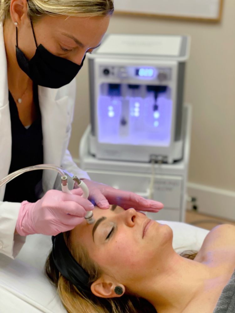 THE SKIN CENTER - Updated December 2025 - 102 Photos & 38 Reviews ...