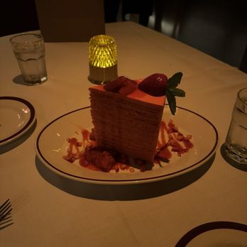 DRAKE’S HOLLYWOOD - Updated May 2024 - 291 Photos & 192 Reviews - 8747 ...