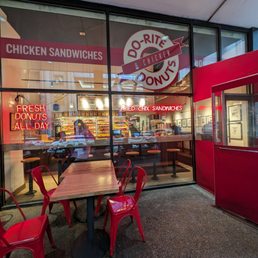 DO-RITE DONUTS & CHICKEN - Updated December 2025 - 2196 Photos & 1557 ...