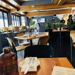 CHOMP KITCHEN AND DRINKS - Updated May 2025 - 334 Photos & 247 Reviews ...