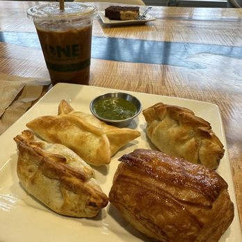 THE GIDDY GOAT COFFEE ROASTERS - Updated July 2024 - 345 Photos & 157 ...