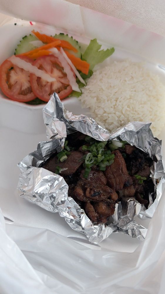 THE PHO SPOT - Updated May 2025 - 49 Photos & 28 Reviews - 7995 Blue ...